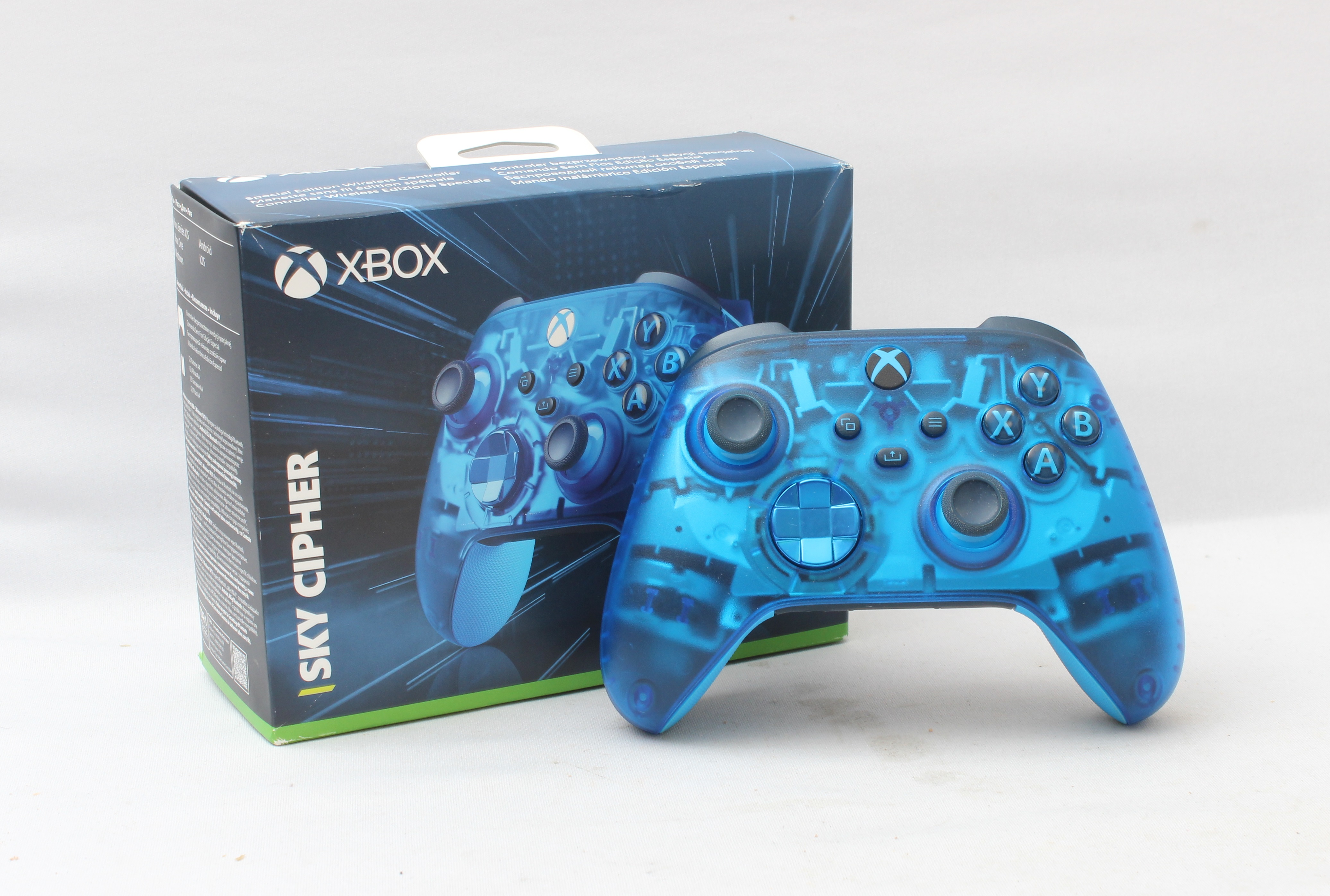 Pre-owned Microsoft Official Xbox Series X/S Wireless Controller - Blue ...